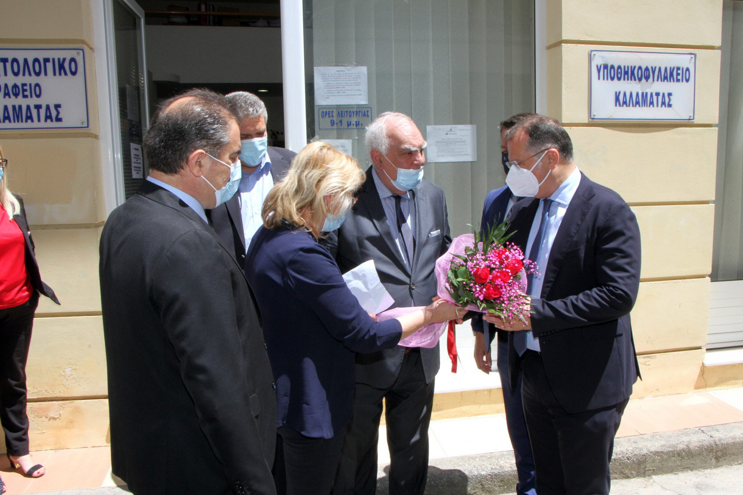 Στόχος να προχωρήσει η ψηφιοποίηση των αρχείων της Πολεοδομίας -Στην ...