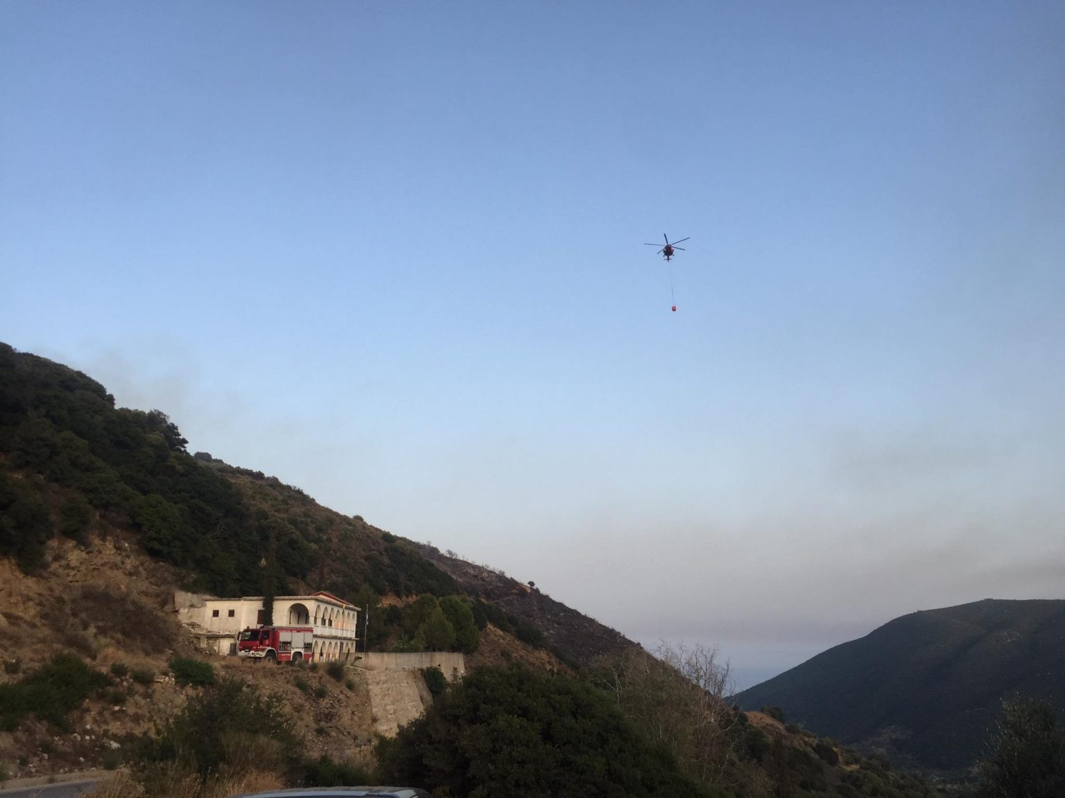 Σε ύφεση η φωτιά στο Βασιλίτσι - ΕΦΗΜΕΡΙΔΑ ΘΑΡΡΟΣ