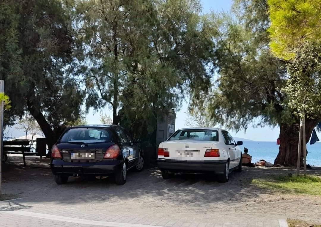 Μήπως κάτι έχουν ξεχάσει στην ανάπλαση της Ανάστασης; - ΕΦΗΜΕΡΙΔΑ ΘΑΡΡΟΣ
