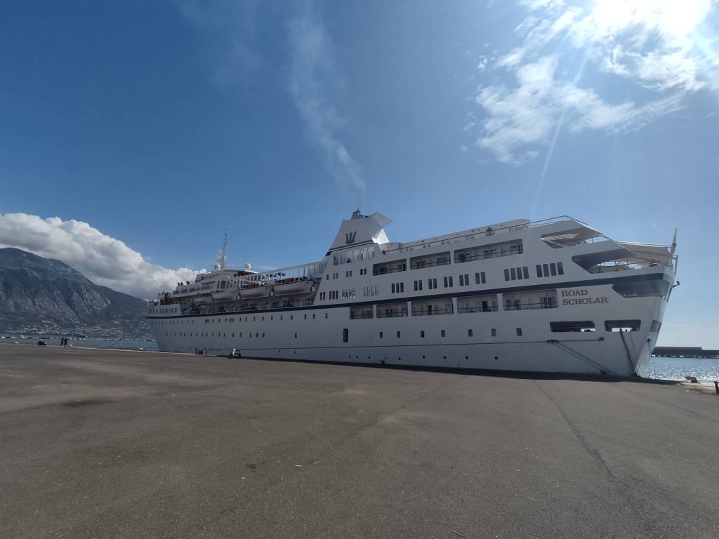 Το κρουαζιερόπλοιο «Aegean Odyssey» στην Καλαμάτα - ΕΦΗΜΕΡΙΔΑ ΘΑΡΡΟΣ