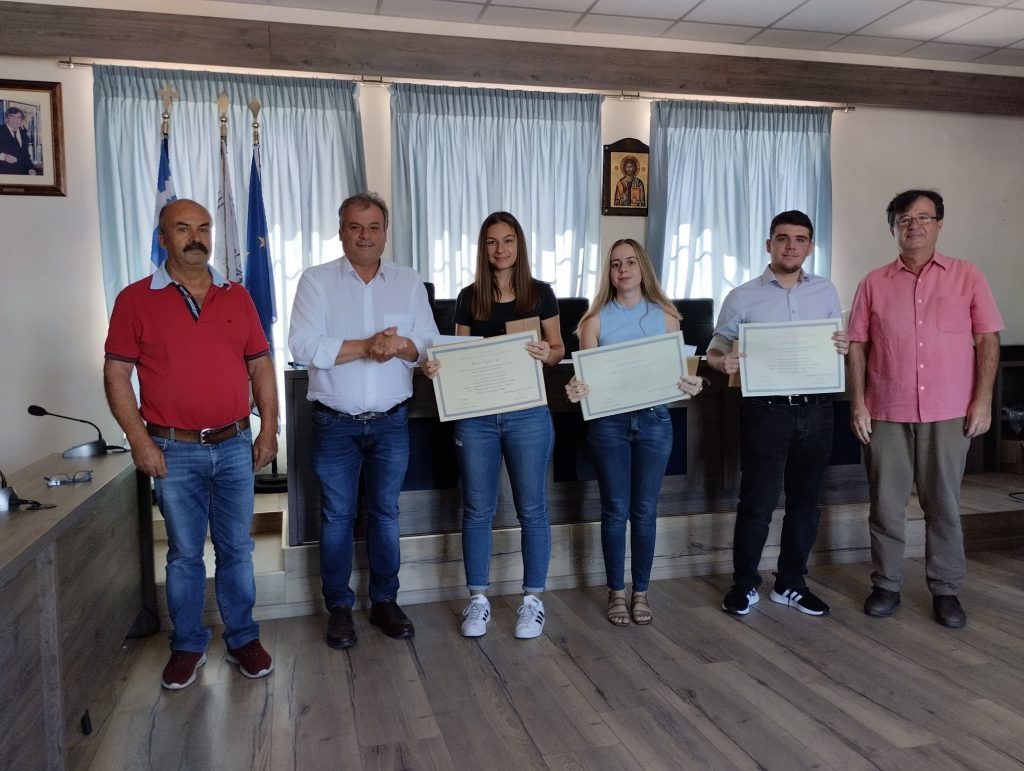 Η απονομή των "Βραβείων Βλαχοδημήτρη" στο δήμο Πύλου-Νέστορος ...