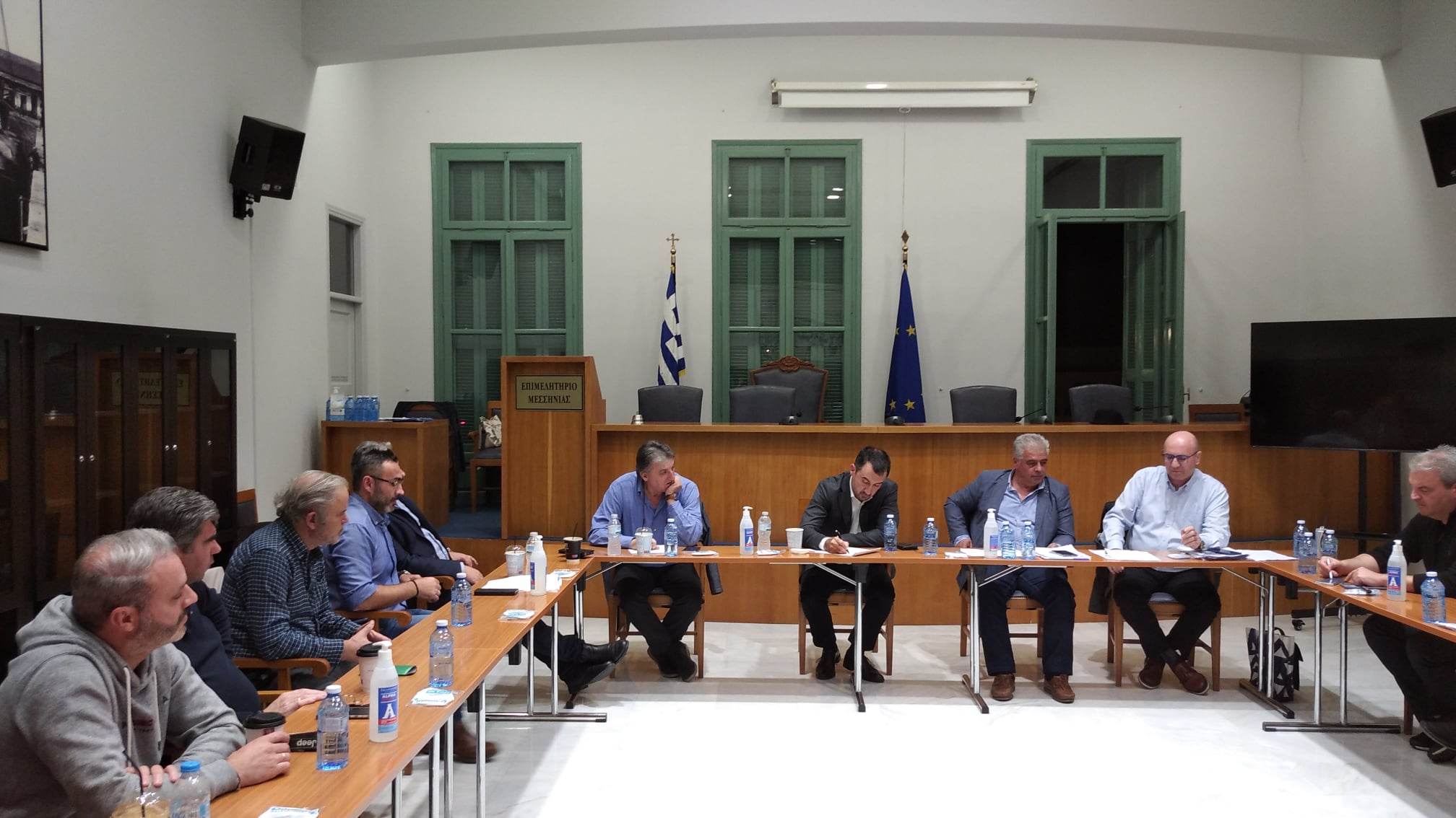 ΟΕΒΕΣ Μεσσηνίας: Συνάντηση εργασίας με τον Αλέξη Χαρίτση - ΕΦΗΜΕΡΙΔΑ ΘΑΡΡΟΣ