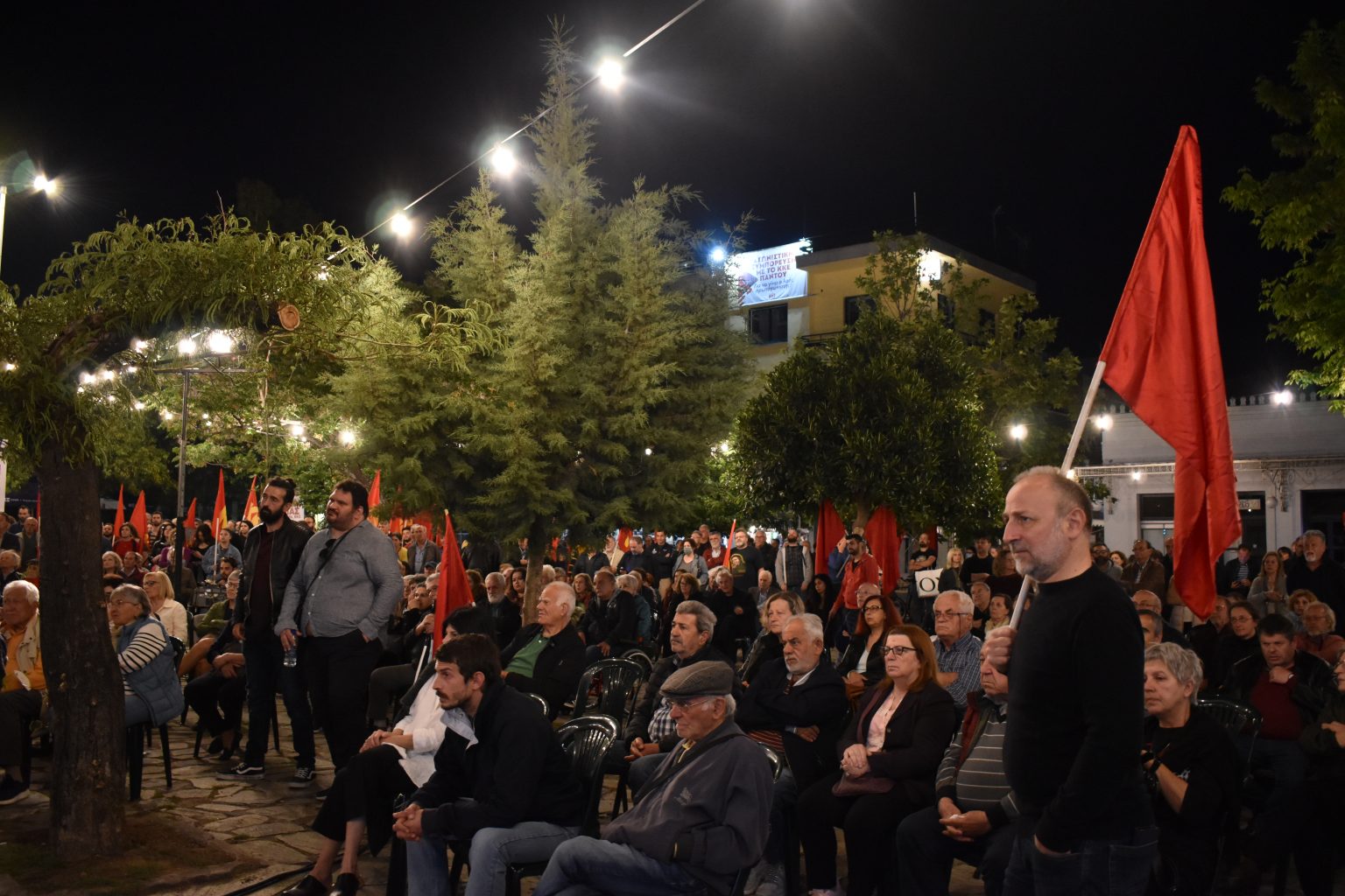 Συγκέντρωση – ομιλία του ΚΚΕ στην Καλαμάτα με τον Νίκο Σοφιανό ...