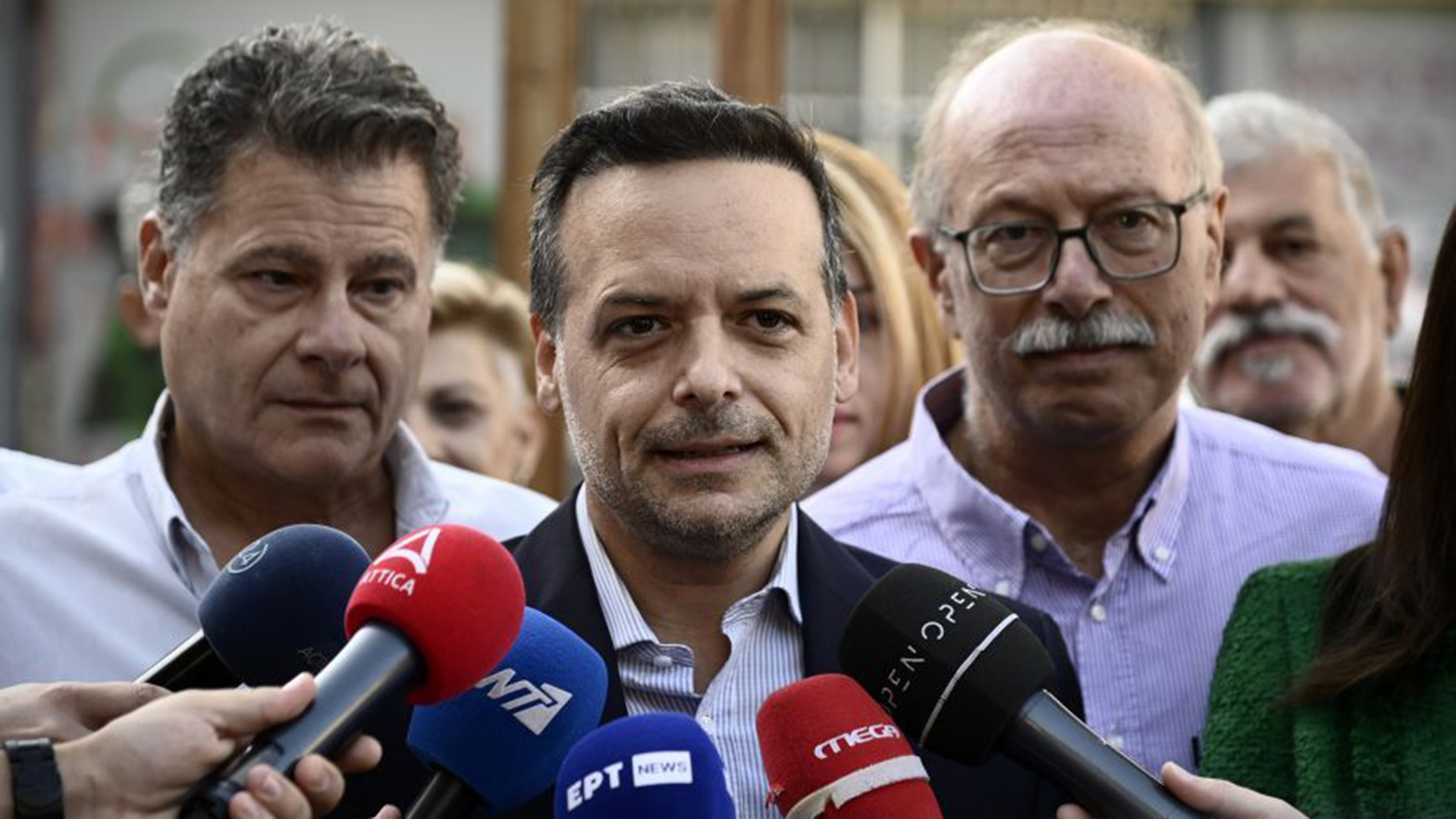 Ανατροπή στην Αθήνα – Επικράτηση Δούκα έναντι Μπακογιάννη - ΕΦΗΜΕΡΙΔΑ ...