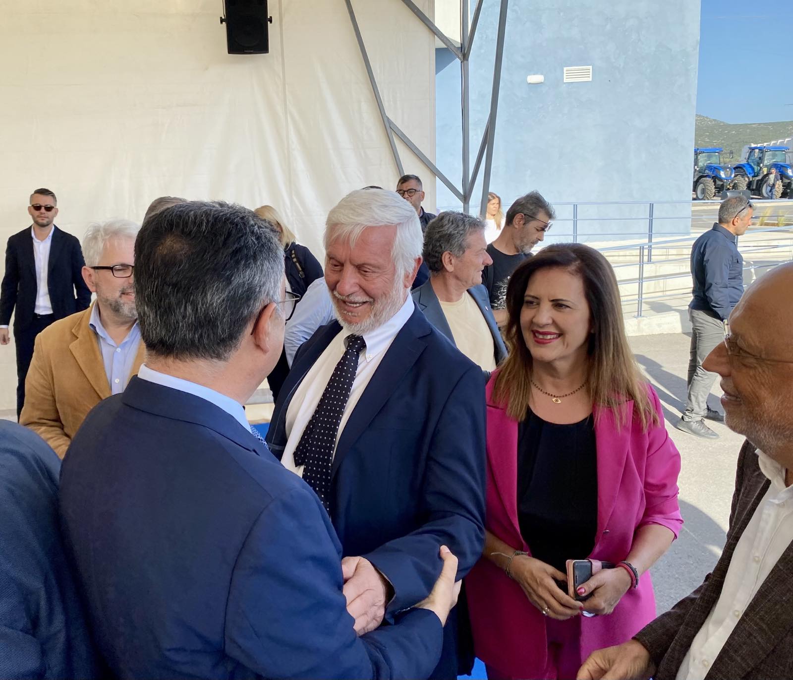 Οι… πολέμιοι - ΕΦΗΜΕΡΙΔΑ ΘΑΡΡΟΣ