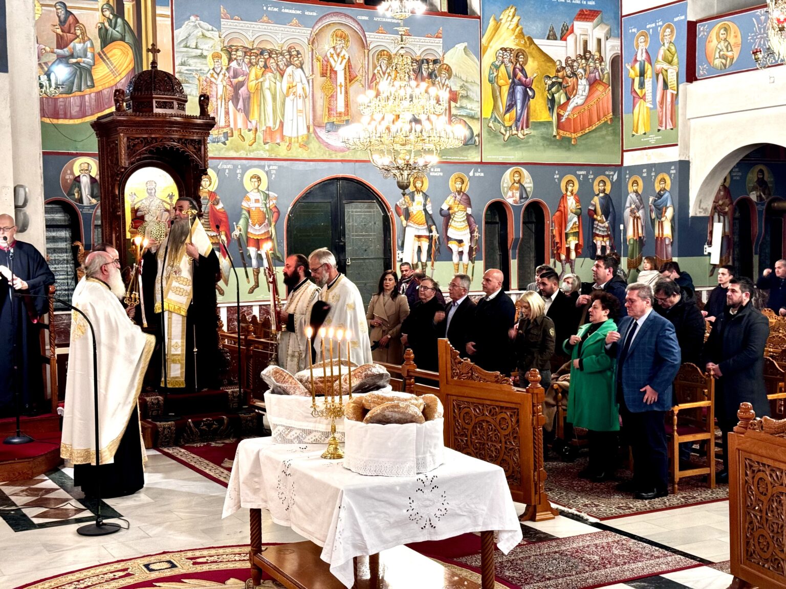 Τριφυλία: Τίμησαν τους Τρεις Ιεράρχες - ΕΦΗΜΕΡΙΔΑ ΘΑΡΡΟΣ