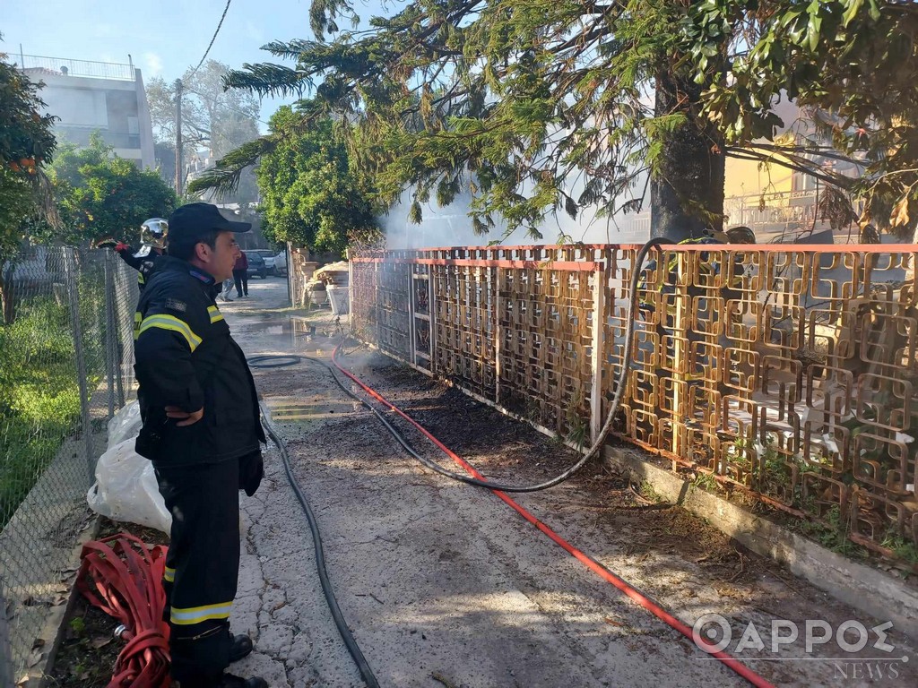 Φωτιά σε σπίτι στην Αρτέμιδος - ΕΦΗΜΕΡΙΔΑ ΘΑΡΡΟΣ