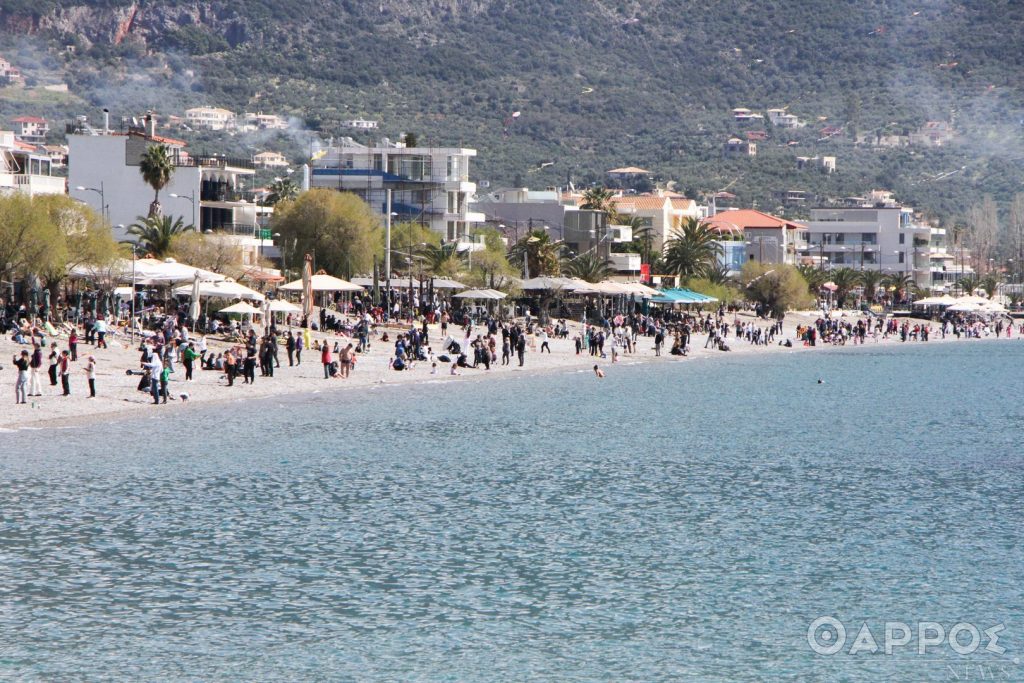 Καλαμάτα: Καθαρά Δευτέρα στην παραλία με την εικόνα να θυμίζει ...