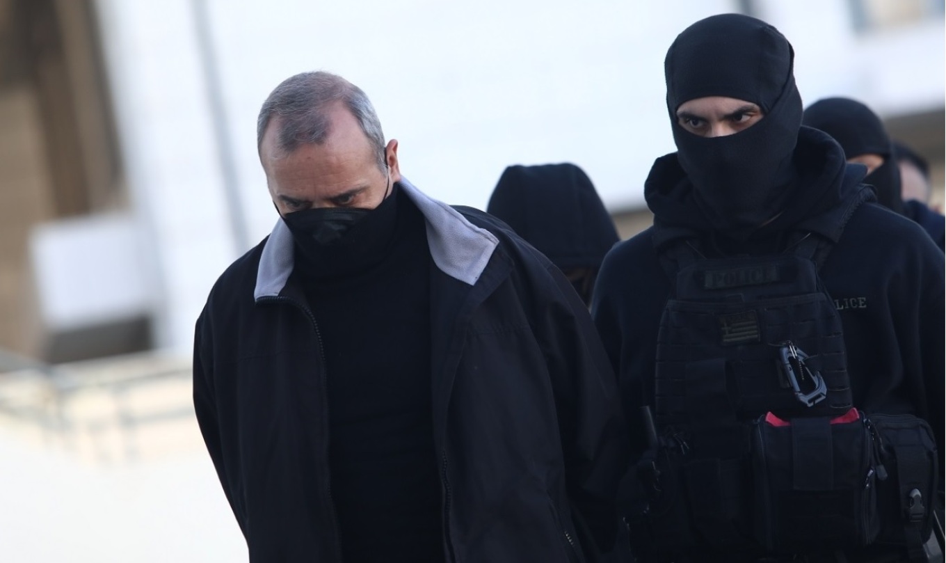 Κολωνός: Απαλλακτική για τον Μίχο όσον αφορά στον βιασμό της ανήλικης η ...