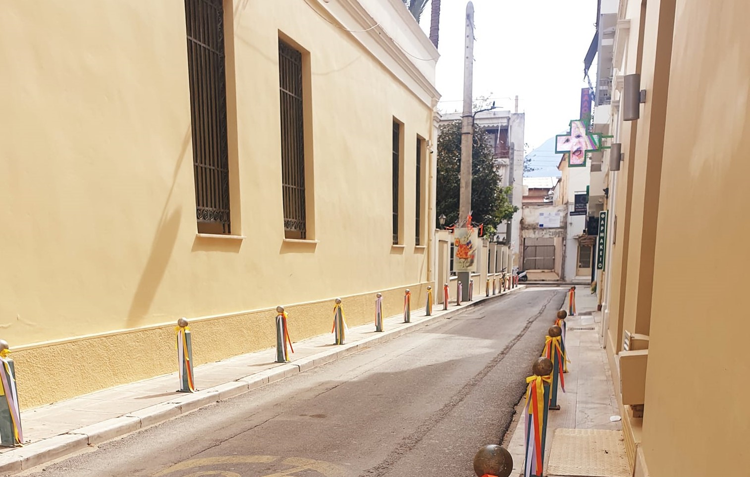 Η Παυσανίου φόρεσε τα γιορτινά της - ΕΦΗΜΕΡΙΔΑ ΘΑΡΡΟΣ