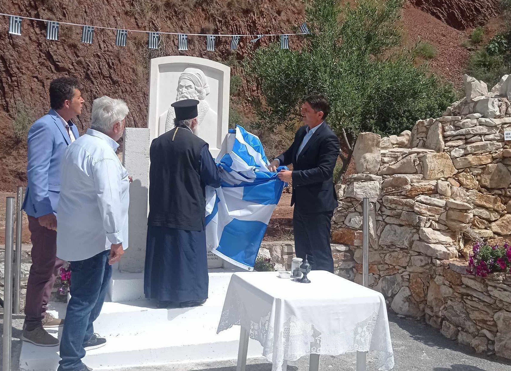 Δήμος Μεσσήνης: Αποκαλυπτήρια προσωπογραφίας Παπαφλέσσα στη Δραΐνα ...