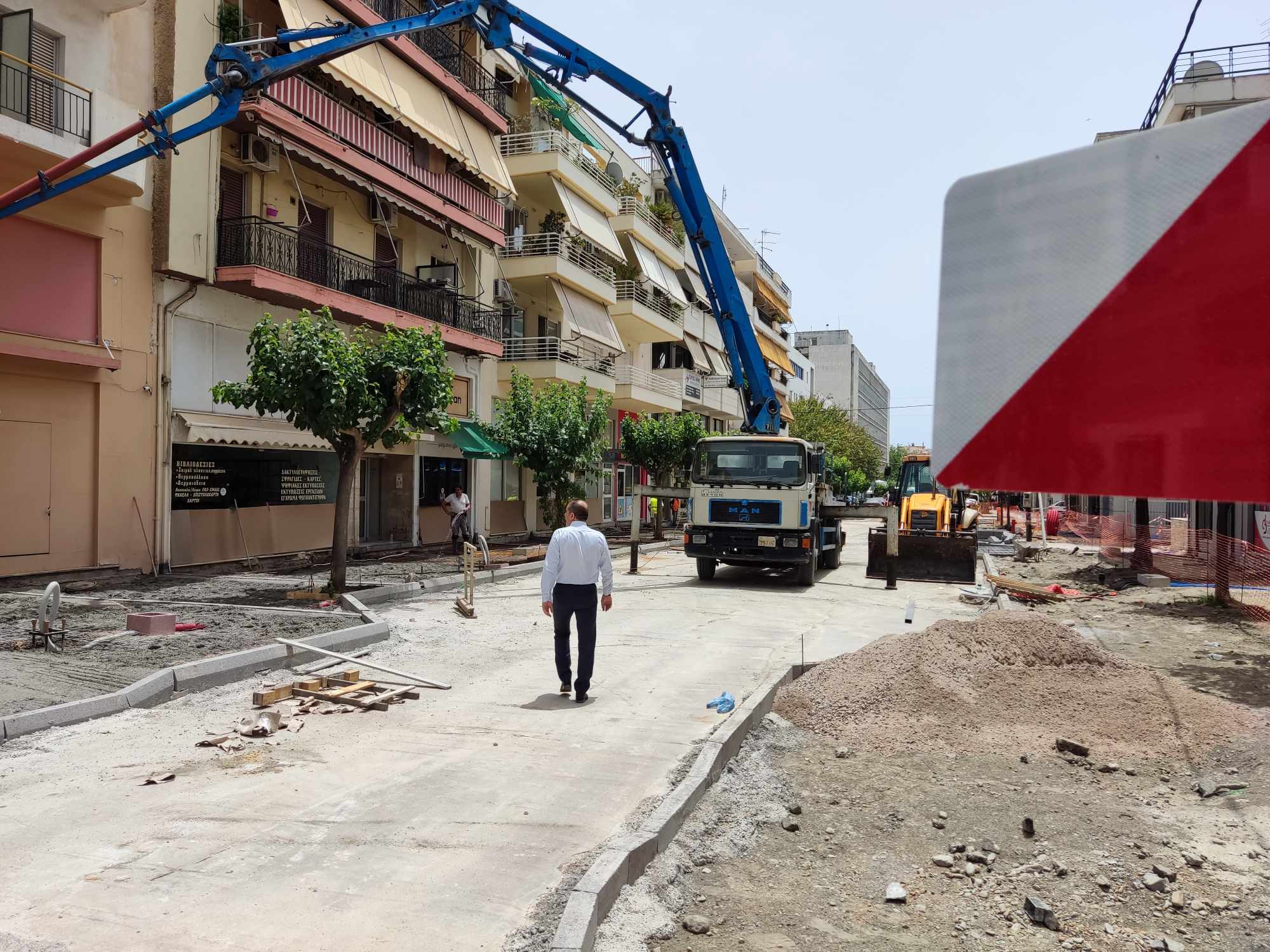 Περί της ανάπλασης στην οδό Ψαρών… - ΕΦΗΜΕΡΙΔΑ ΘΑΡΡΟΣ