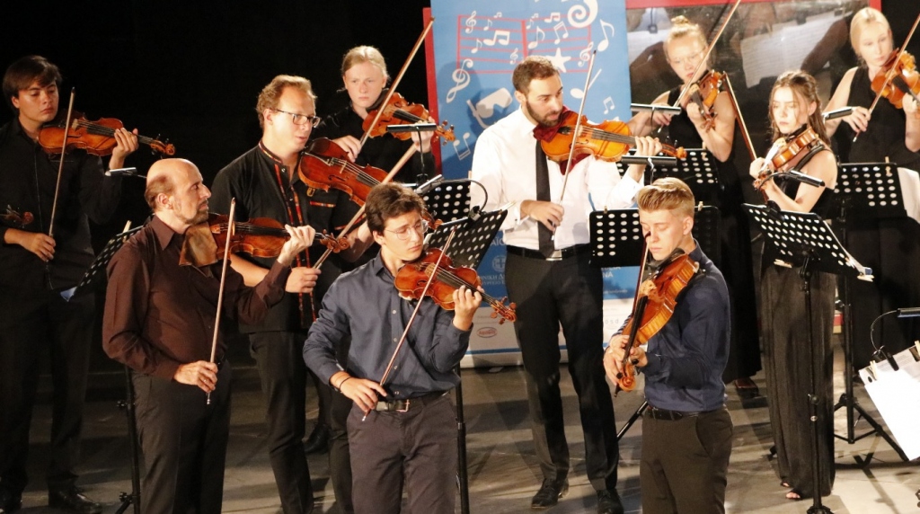 Φεστιβάλ Κορώνης: Συναυλία από Ορχήστρα Strings in motion - ΕΦΗΜΕΡΙΔΑ ΘΑΡΡΟΣ