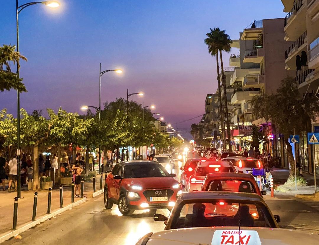 Τάξη στην κυκλοφοριακή αταξία της Καλαμάτας… - ΕΦΗΜΕΡΙΔΑ ΘΑΡΡΟΣ