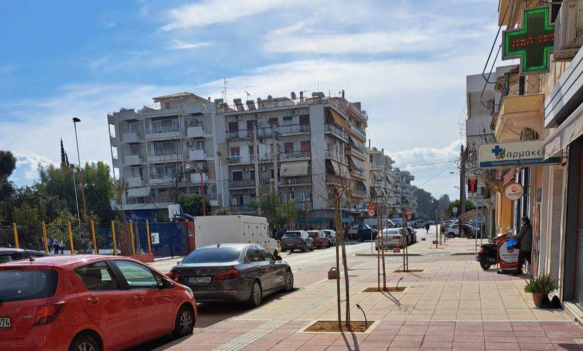 62 μουριές φυτεύονται στην αναπλασμένη Ψαρών - ΕΦΗΜΕΡΙΔΑ ΘΑΡΡΟΣ