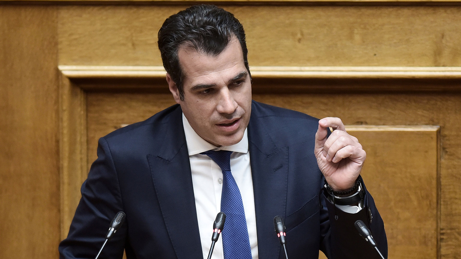 O Θάνος Πλεύρης νέος Υπουργός Μετανάστευσης και Ασύλου– Ποιοι οι 3 νέοι ...