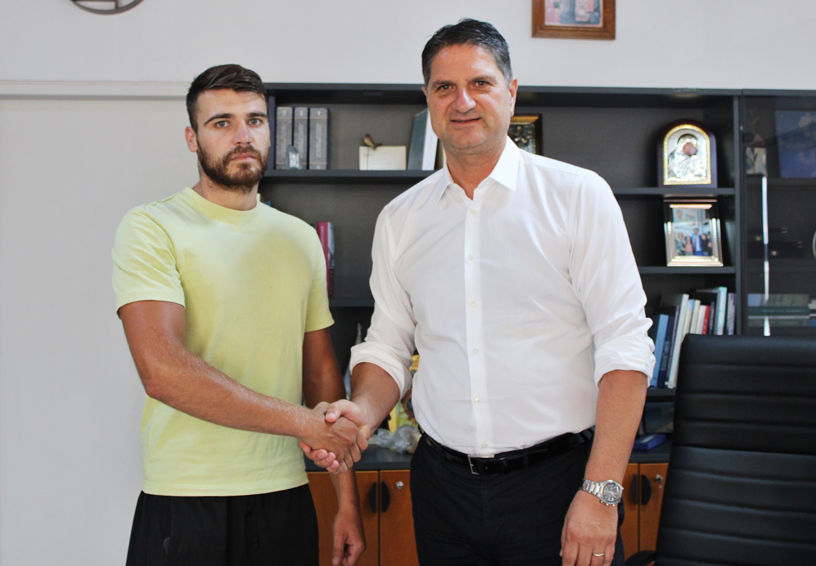 Ορκίστηκε χθες ο νέος πρόεδρος της Ελληνοεκκλησιάς - ΕΦΗΜΕΡΙΔΑ ΘΑΡΡΟΣ