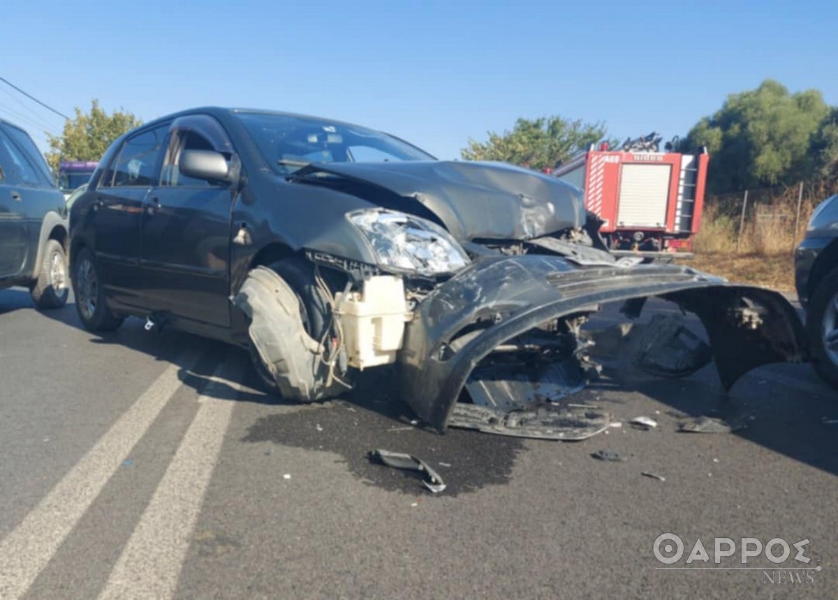 Σοβαρό τροχαίο στο Ασπρόχωμα - ΕΦΗΜΕΡΙΔΑ ΘΑΡΡΟΣ