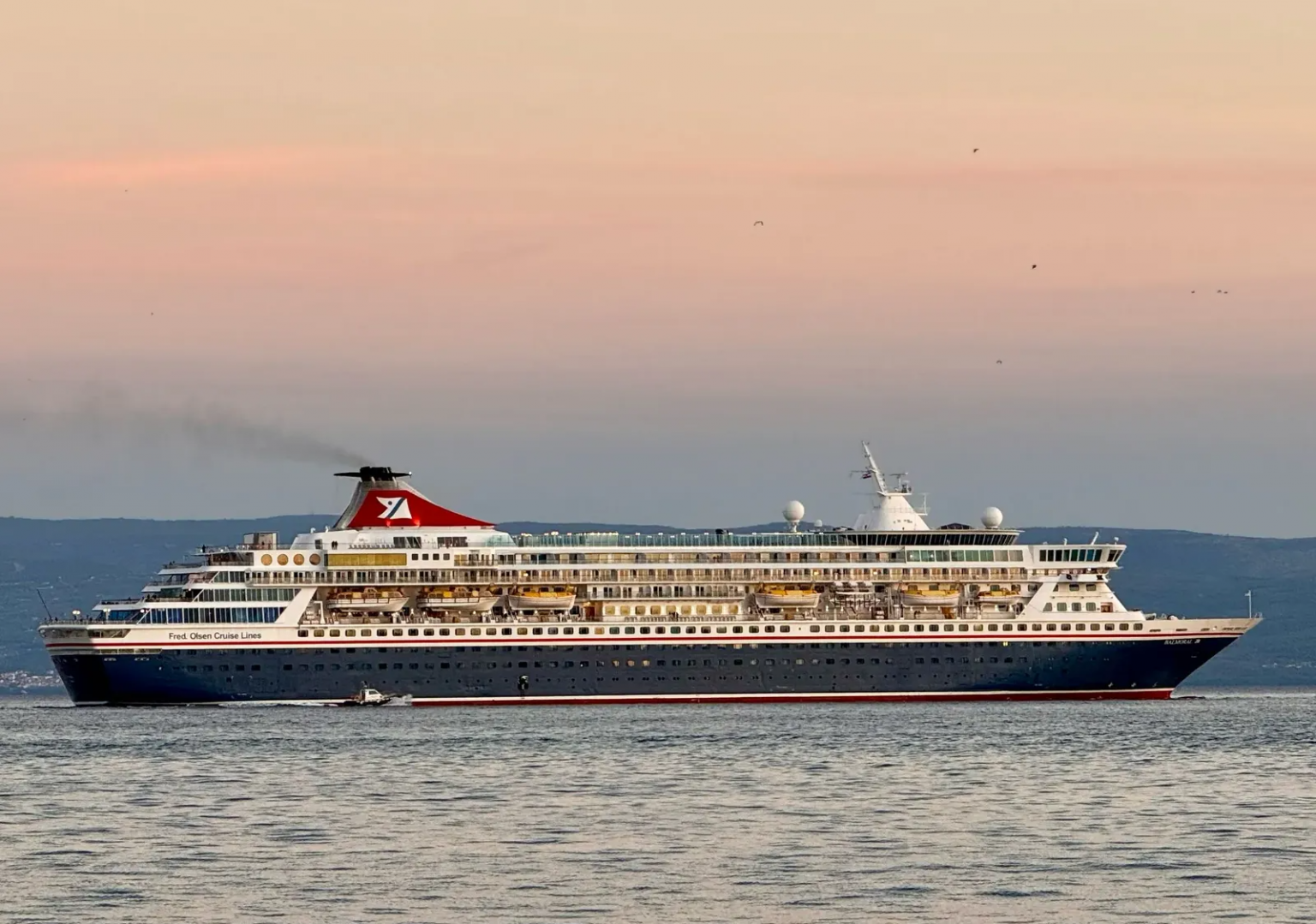 Το κρουαζιερόπλοιο «Balmoral» στο λιμάνι Καλαμάτας - ΕΦΗΜΕΡΙΔΑ ΘΑΡΡΟΣ
