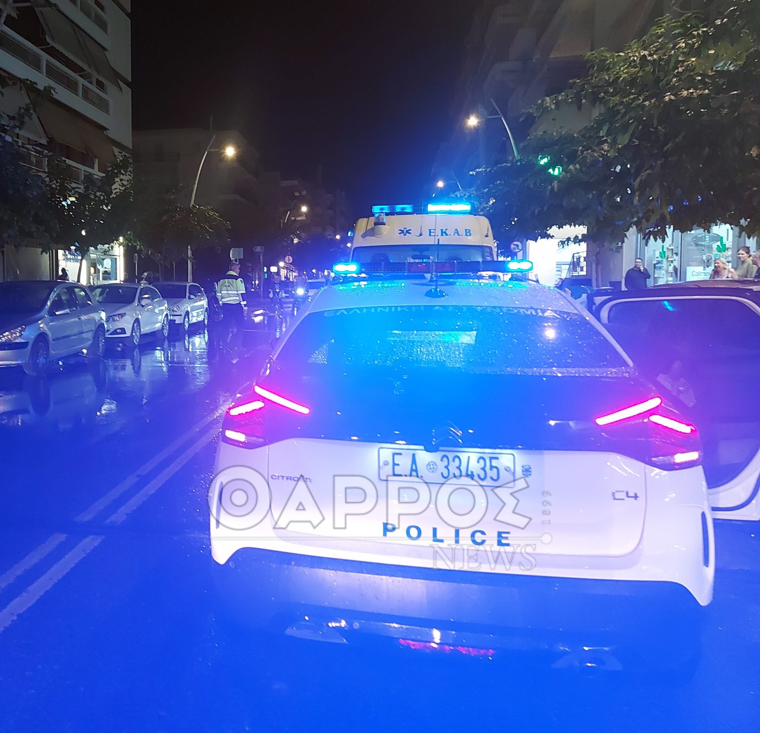 Τροχαίο με παράσυρση πεζής στη Φαρών - ΕΦΗΜΕΡΙΔΑ ΘΑΡΡΟΣ